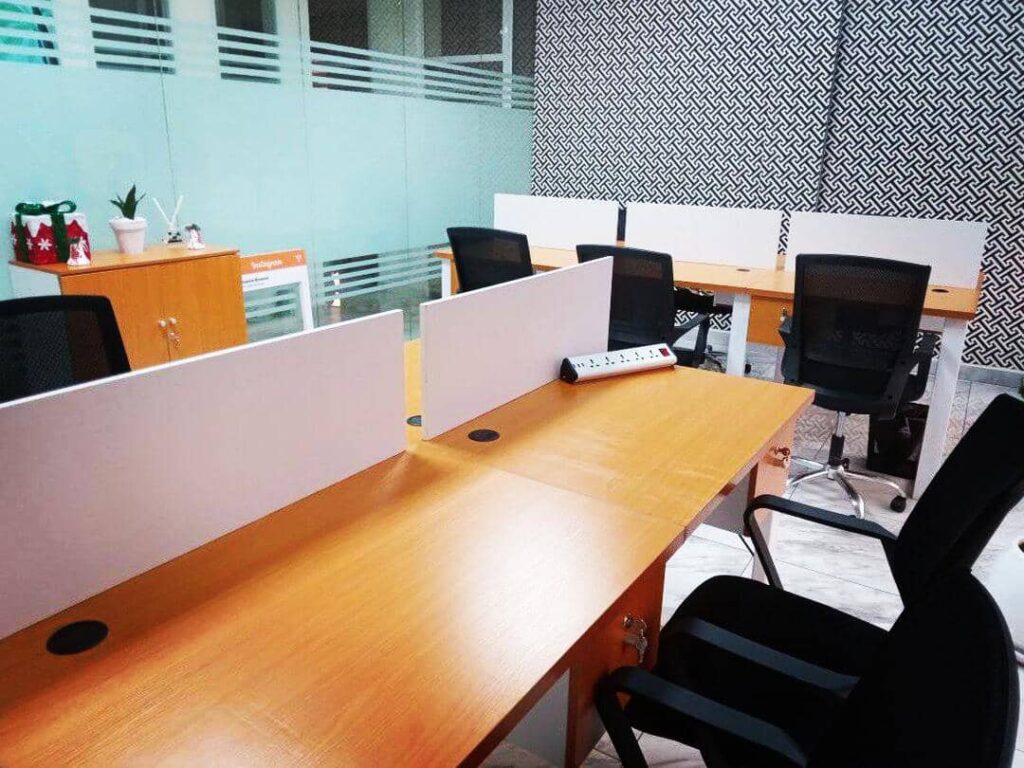 ABOUT US - Huddle Workspaces